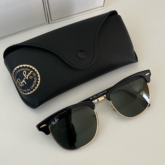Ray-Ban | Accessories | Rayban Clubmaster Classic Hardly Worn With Gold ...